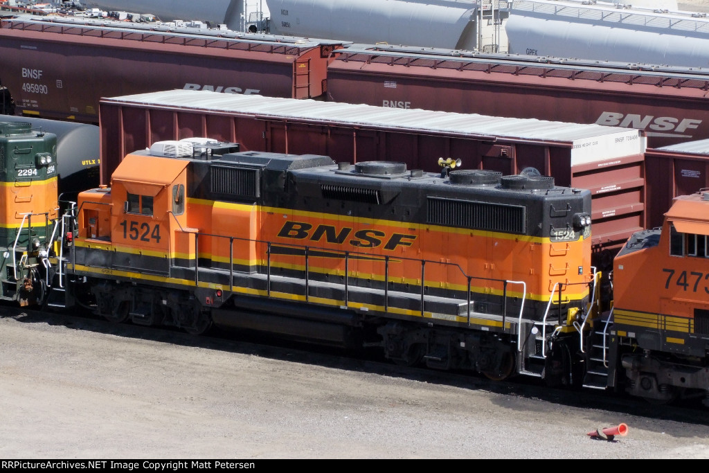 BNSF 1524